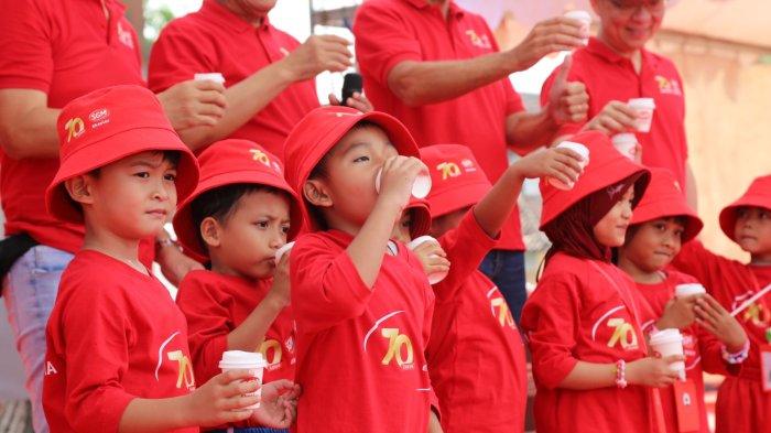 SGM Pecahkan Rekor MURI Gerakan Minum Susu Bersama Keluarga Terbanyak di 70 Kota - Tribun-medan.com