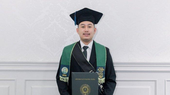 Dewa Lubis Raih Cumlaude Ilmu Politik USU, Bercita-cita Jadi Pengusaha ...