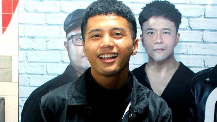 Sosok Muhammad Yusuf Nur Ubay, Vokalis Nidji yang Dikenal Jago Main ...
