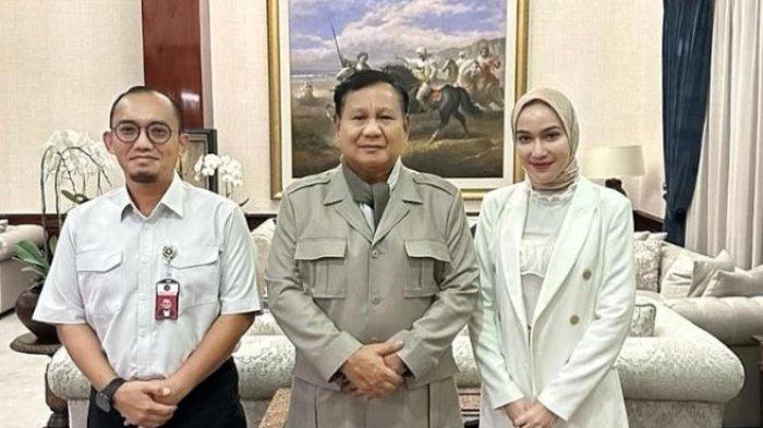Dahnil Anzar Simanjuntak Juru Bicara Prabowo Menikah Lagi, Ini Sosok Istri Barunya - Tribun ...