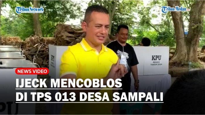 Pakai Baju Kuning, Ijeck beserta Keluarga Mencoblos di TPS 013 Desa ...