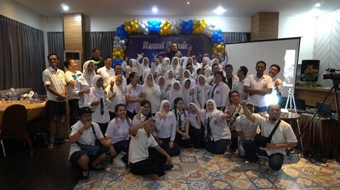 Reuni Perak Angkatan 99 SMP Negeri 2 Medan Berlangsung Meriah - Tribun ...