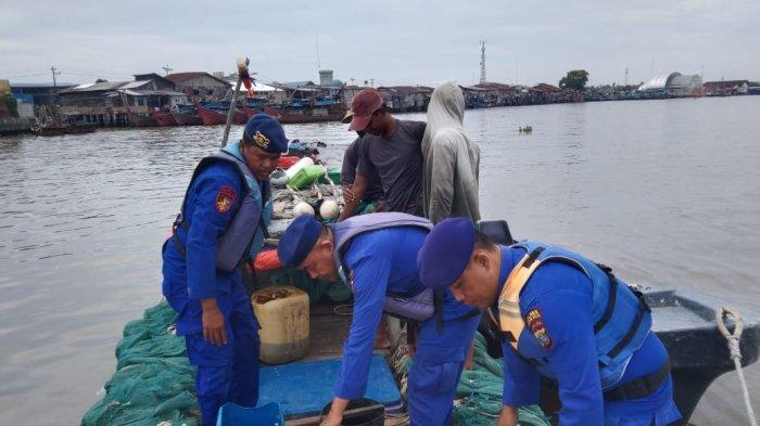 Cegah Peredaran Gelap Narkotika Melalui Perairan, Sat Polairud Polres Tanjung Periksa Nelayan ...