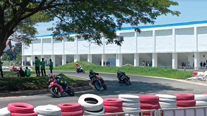 26 Provinsi Adu Cepat di Balap Motor Road Race PON 2024 - Tribun-medan.com