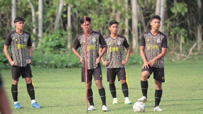 12 Pemain Sepakbola Putra Sumut Terdegradasi dari Pelatda PON - Tribun ...
