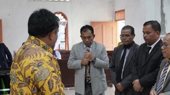 Ketika Pendeta GKPPD Kerajaan Doakan Franc Bernhard Tumanggor dan Istri: Tuhan Senantiasa ...