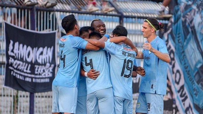 KLASEMEN Liga 2 2023-24 Pekan Perdana, Persela dan Gresik Kompak di ...