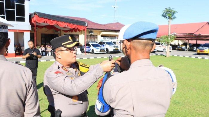 Apel Gelar Pasukan Operasi Kepolisian Terpusat "Lilin Toba - 2024" Polres Labuhanbatu - Tribun ...