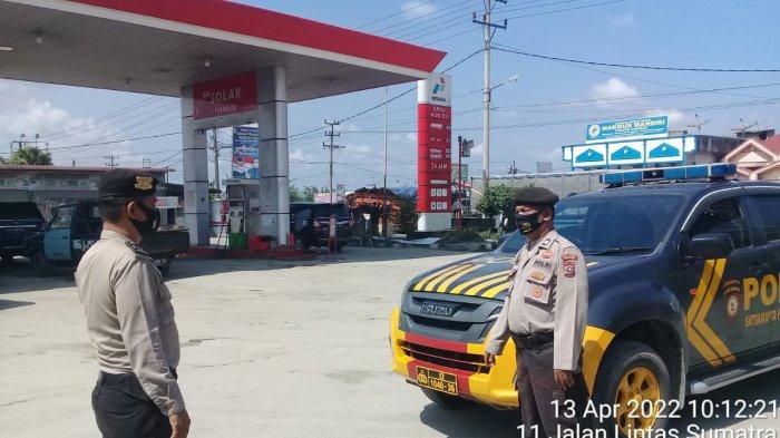 Antisipasi Kelangkaan BBM Solar, Personel Samapta Polres Asahan Monitoring dan Pengawasan di ...
