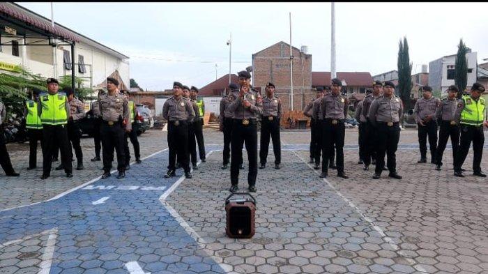 Samapta Polres Tanah Karo Latihan Public Speaking - Tribun-medan.com