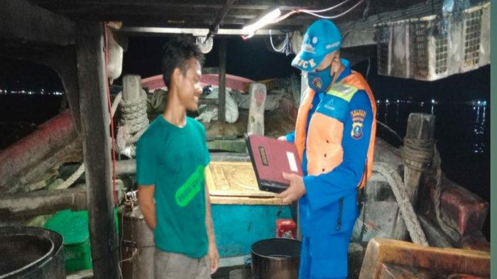 Antisipasi Masuknya Barang Terlarang dan TKI Ilegal, Satpolair Polres Tanjungbalai Patroli Laut ...