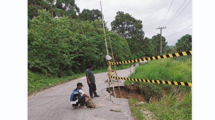 Dinas PUTR dan Dishub Pakpak Bharat Pasang Rambu dan Police Line di ...