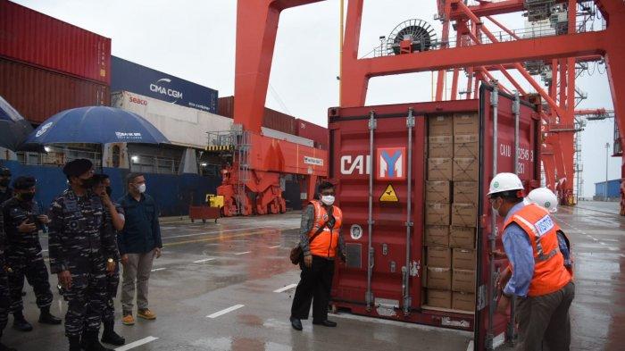 2 Awak Kapal MV Mathu Bhum yang Angkut 34 Kontainer CPO Ditetapkan ...