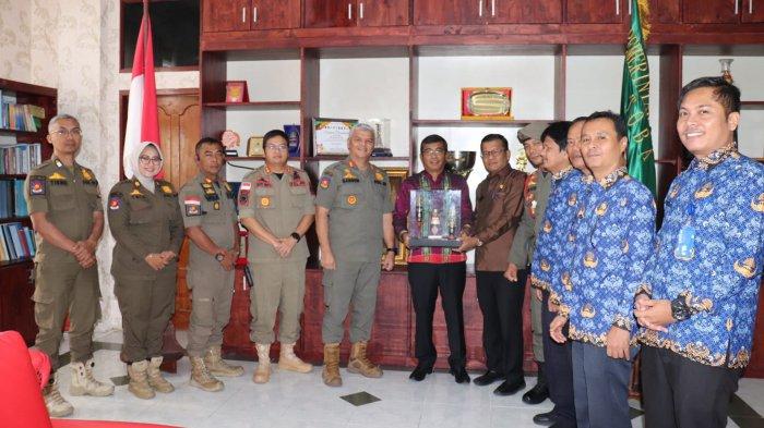 Sukses Jadi Tuan Rumah Ski Air, Pjs Bupati Toba: Penghargaan Ini Bukti Kerja Keras Bersama ...