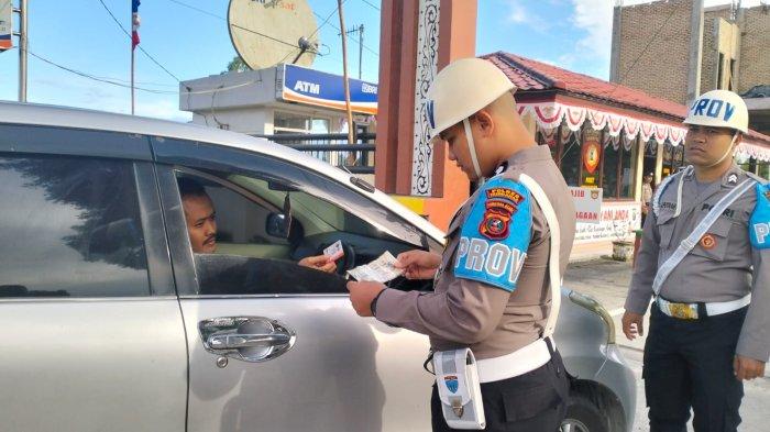Tegakkan Disiplin dari Internal, Propam Polres Humbahas Razia Kendaraan Personil - Tribun-medan.com