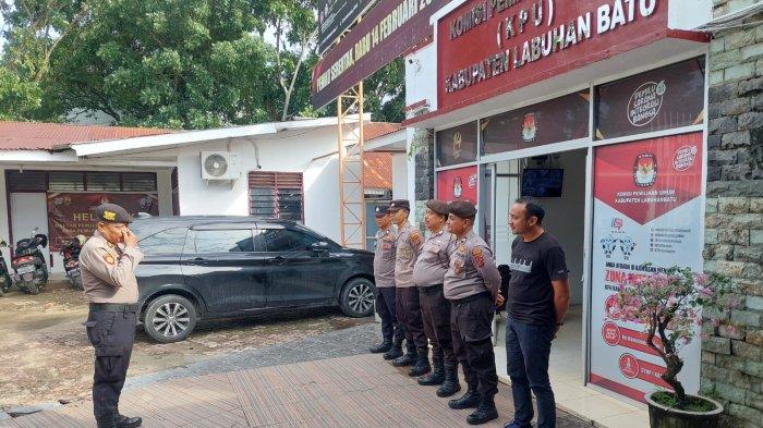 Polres Labuhanbatu Pemganaman Di Kpu Labuhanbatu Tribun Medan