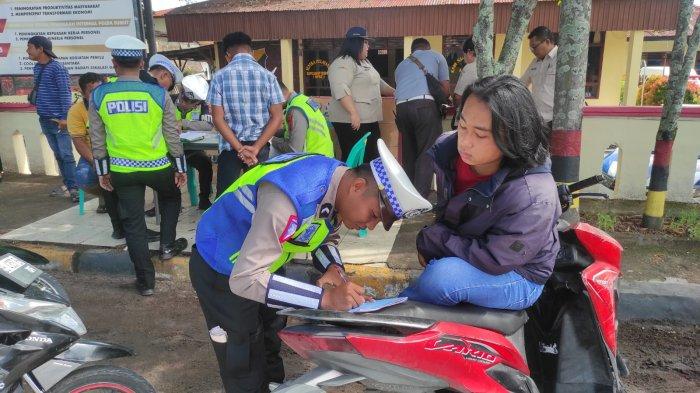 Operasi Gabungan Kepatuhan Pajak Kendaraan Bermotor Digelar di Kabupaten Toba - Tribun-medan.com