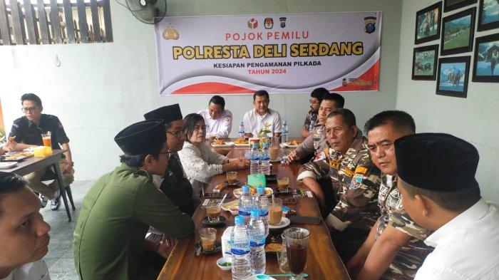 Ciptakan Harkamtibmas Jelang Pilkada 2024, Polresta Deliserdang Laksanakan Pojok Pemilu - Tribun ...