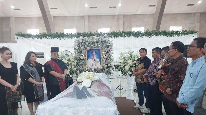 Gubernur Sumut Ke-14 Rudolf Pardede Meninggal Dunia, Bupati Toba Sampaikan Duka Mendalam ...