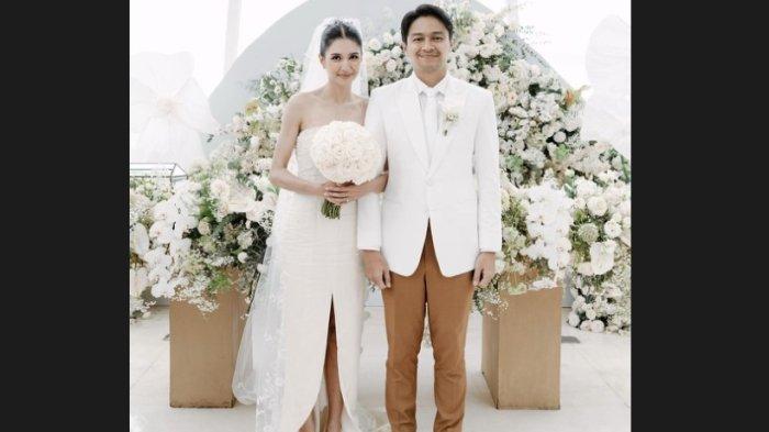 Mikha Tambayong Resmi Menikah, Unggah Potret Pernikahan dengan Deva Mahenra - Halaman 3 - Tribun ...