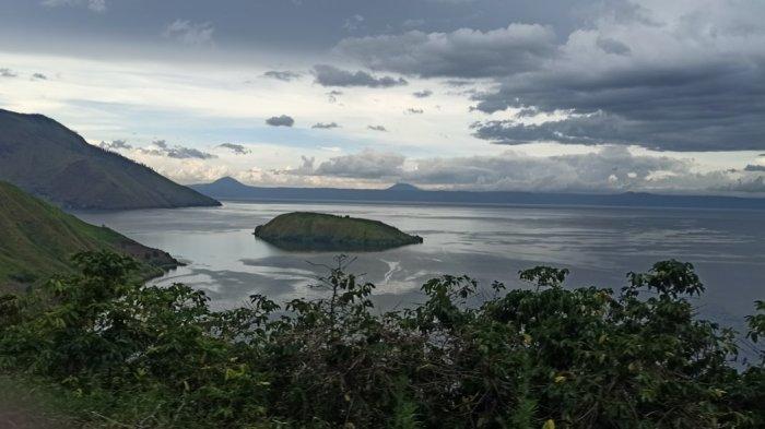 Pulau Tulas, Pulau Kecil Tempat Wisata di Danau Toba yang Sedang Hits dan Ramai Dikunjungi ...