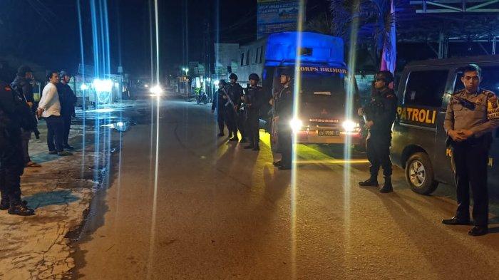 Operasi Begal dan Geng Motor, Sat Brimob Polda Sumut Sisir Tiap Titik Rawan di Patumbak - Tribun ...