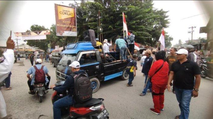 Warga Air Joman Blokade Jalan, Zulkifli Matondang: Kami Korban PHP Proyek Multi Years 2,7 ...