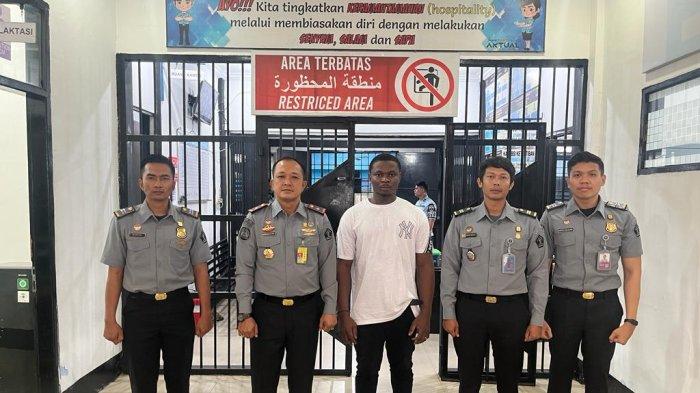 Rudenim Medan Deportasi Warga Negara Nigeria yang Overstay dan Gunakan ...