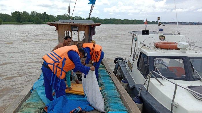 Sat Polairud Polres Tanjung Balai Cegat Kapal Mencurigakan di Tengah Laut - Tribun-medan.com