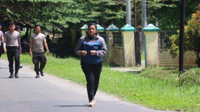 Jaga Stamina Prima, Wakapolres Langkat Ajak Lari Pagi Anggota Dalmas ...