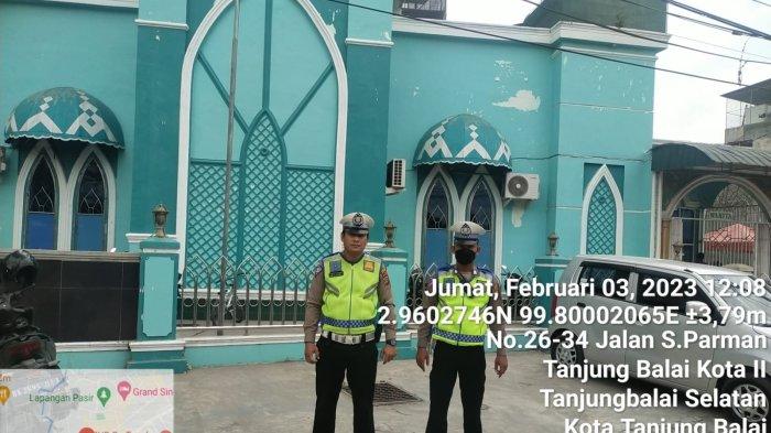 Satlantas Polres Tanjungbalai Hadir saat Masyarakat Salat Jumat - Tribun-medan.com