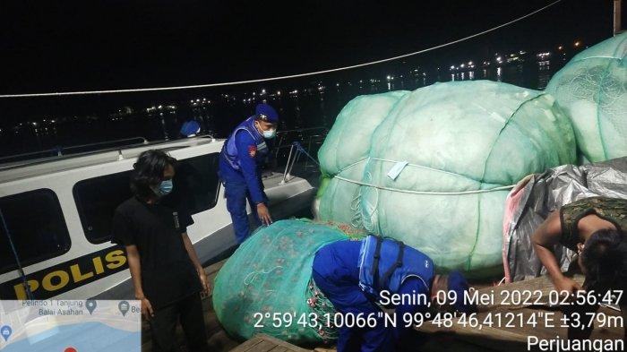 Satpol Air Polres Tanjungbalai Patroli Laut Cegah Distribusi TKI Ilegal - Tribun-medan.com