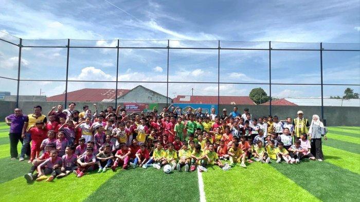 Pembukaan Sekolah Sepak Bola SopoInt oleh Hasan Gunawan - Tribun-medan.com