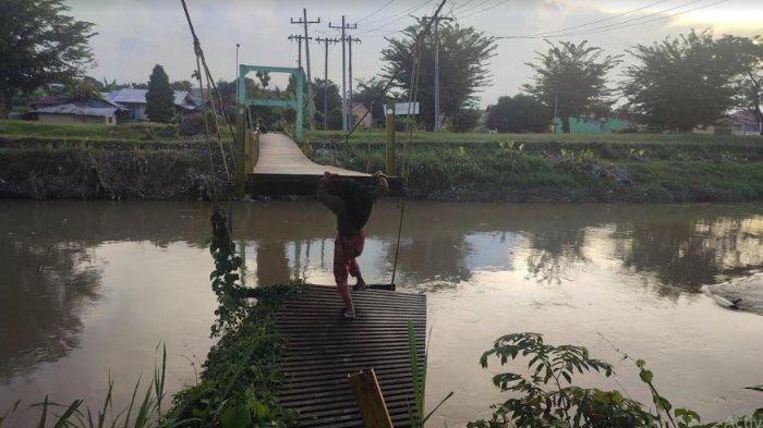 Jembatan Putus di Titi Bambu Tak Kunjung Diperbaiki Pemko Medan, Warga: Rubuhkan Saja, Bahaya ...