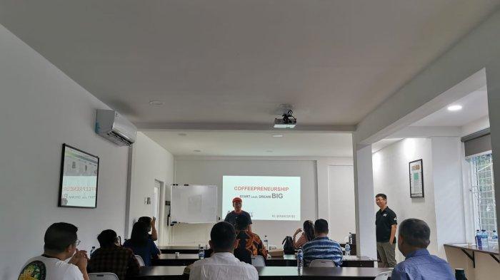 Owner Awi Coffee Bagikan Pengalaman, Tips dan Strategi dalam Berbisnis ...