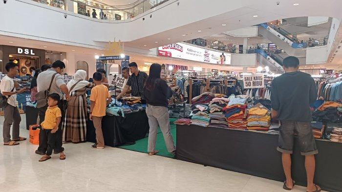 Suasana di Plaza Medan Fair di H-1 Lebaran 2024, Ramai Pengunjung ...