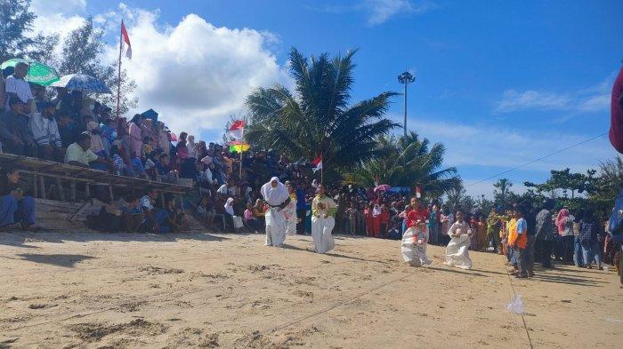 Pantai Piwang, Destinasi Wisata Unggulan Kepulauan Riau di Pulau Natuna ...