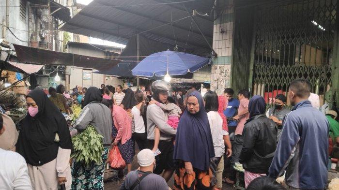 SUASANA Pasar Tradisional di Medan Ramai Jelang Pergantian Tahun, Ikan ...