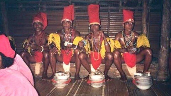 Tradisi Penggal Kepala yang Dijadikan Maskawin, Ada di Indonesia ...