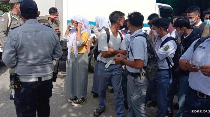 47 Pelajar Terjaring Razia, Satpol PP Aktif Sosialisasi Prokes, Berikut Penjelasan Lengkapnya ...