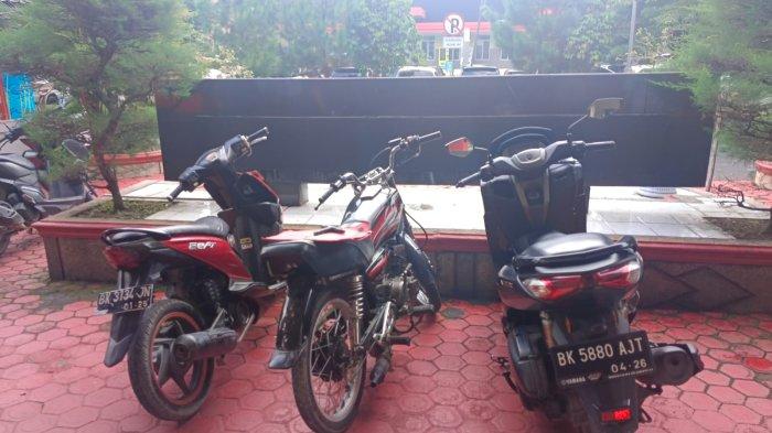 10 Bulan Sembunyi, 4 Pelaku Pencuri Motor Milik ASN di Tembung Akhirnya ...