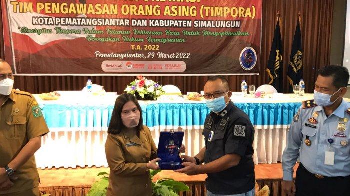 Rapat TIMPORA Siantar-Simalungun, Kadivim Kemenkumham Sumut: Perkuat Sinergi Pengawasan Orang ...