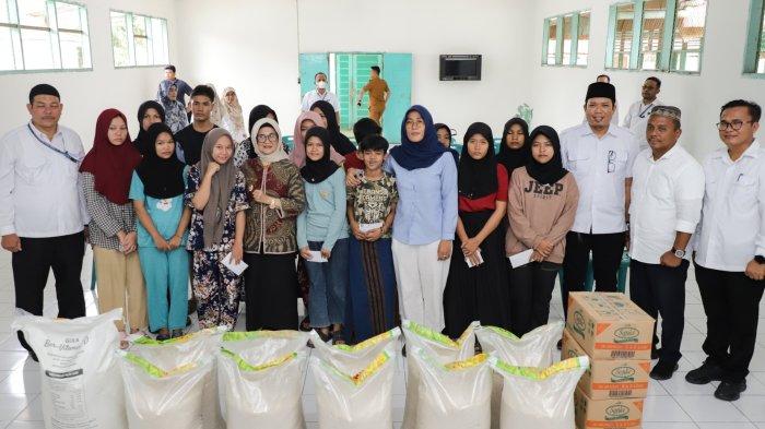 Wali Kota Susanti dan Tirta Uli Safari Ramadan, Bagikan Laba Perusahaan ...