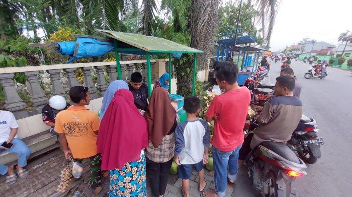 Es Kelapa Muda, Menu Buka Puasa Favorit Warga Kebun Lada Binjai ...
