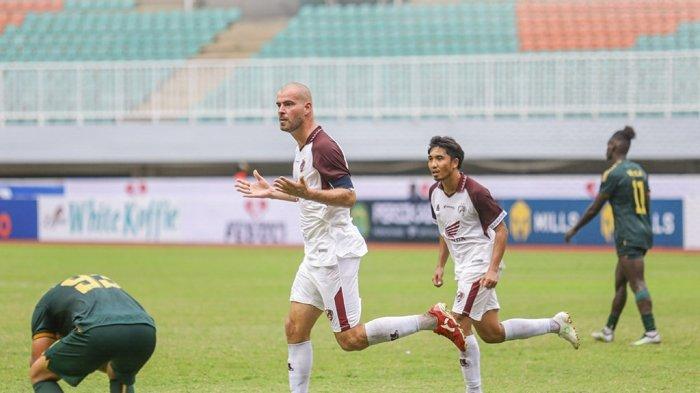 PSM Makassar Pecat Wiljan Pluim, Persib Bandung dan Persija Jakarta ...