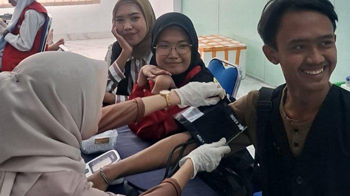 Kontribusi Terhadap Sesama, Yayasan HOPE dan UCM Campus Gelar Bakti Sosial Donor Darah - Tribun ...