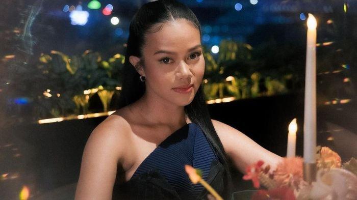 Profil dan Biodata Yura Yunita, yang Namanya Trending di TikTok ...