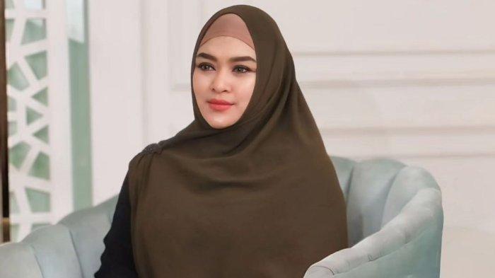 Profil Zeda Salim, Janda Habib Ali Jindan yang Kunjungi Amar Zoni Usai ...