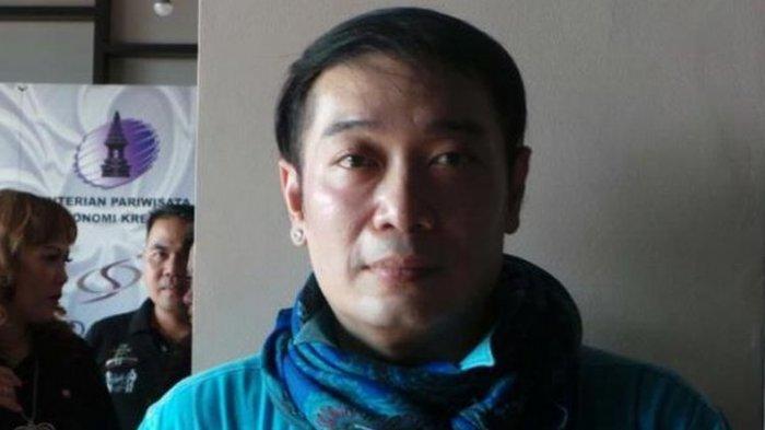 Pesan Menyejukkan Desainer Kondang Indonesia, Adjie Notonegoro: tak Ada ...