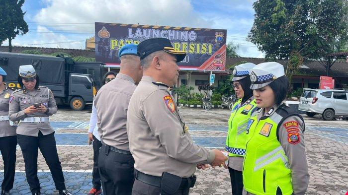 Pastikan Ketertiban Dan Kedisplinan Polwan Propam Polres Tanah Karo